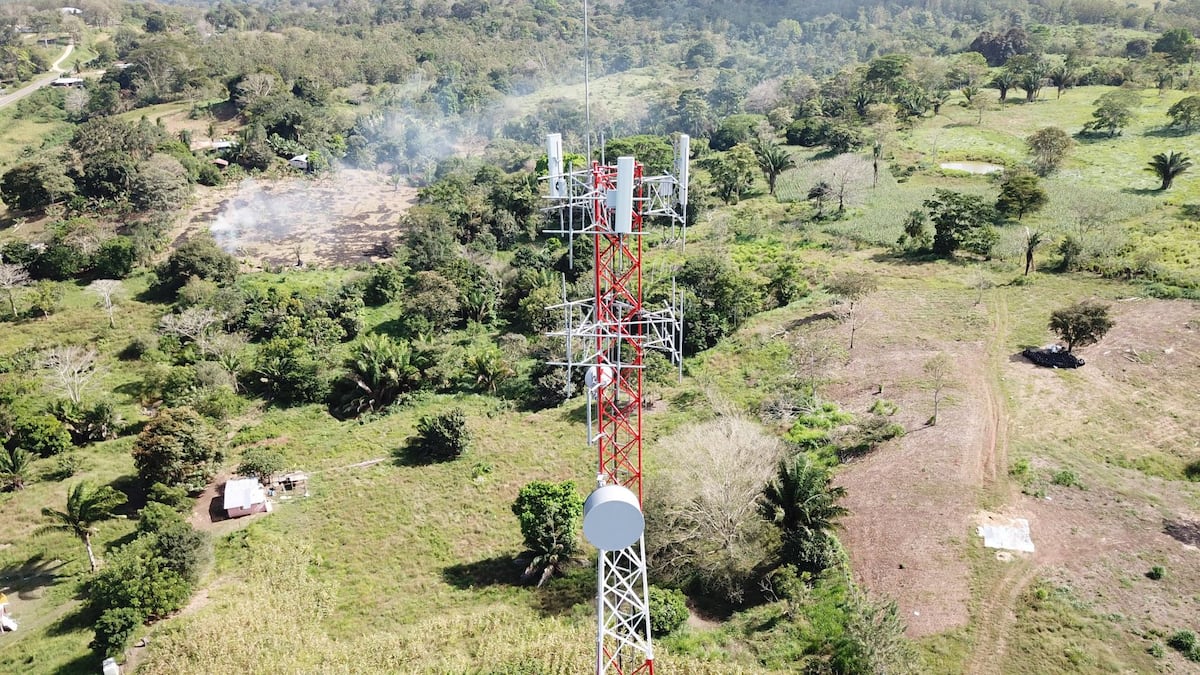 Tigo vende sus torres de comunicación por $975 millones en Panamá y ...