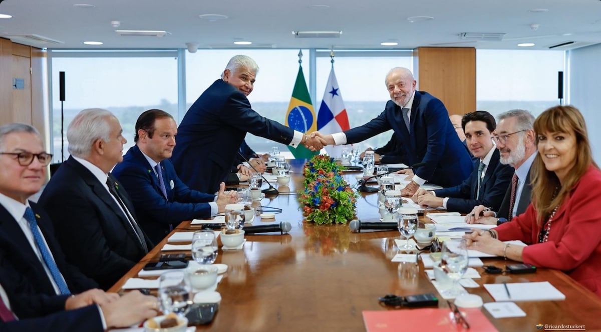 Viaje del contralor a Brasil despierta críticas por posible conflicto ...